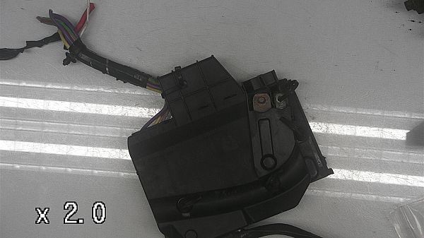 Ford C-max - boîte à fusibles Cmax | Autoparts24