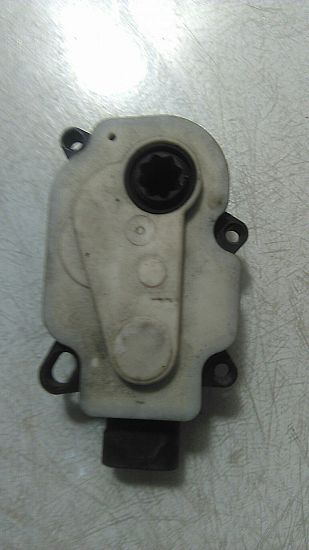 BM51-8476-AB: Motor zur Wärmeregulierung, Kühlerzage, Heizungsschalter ...