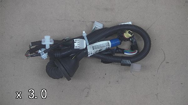 Brugt Peugeot 108 - ledningsnet - dør | Autoparts24