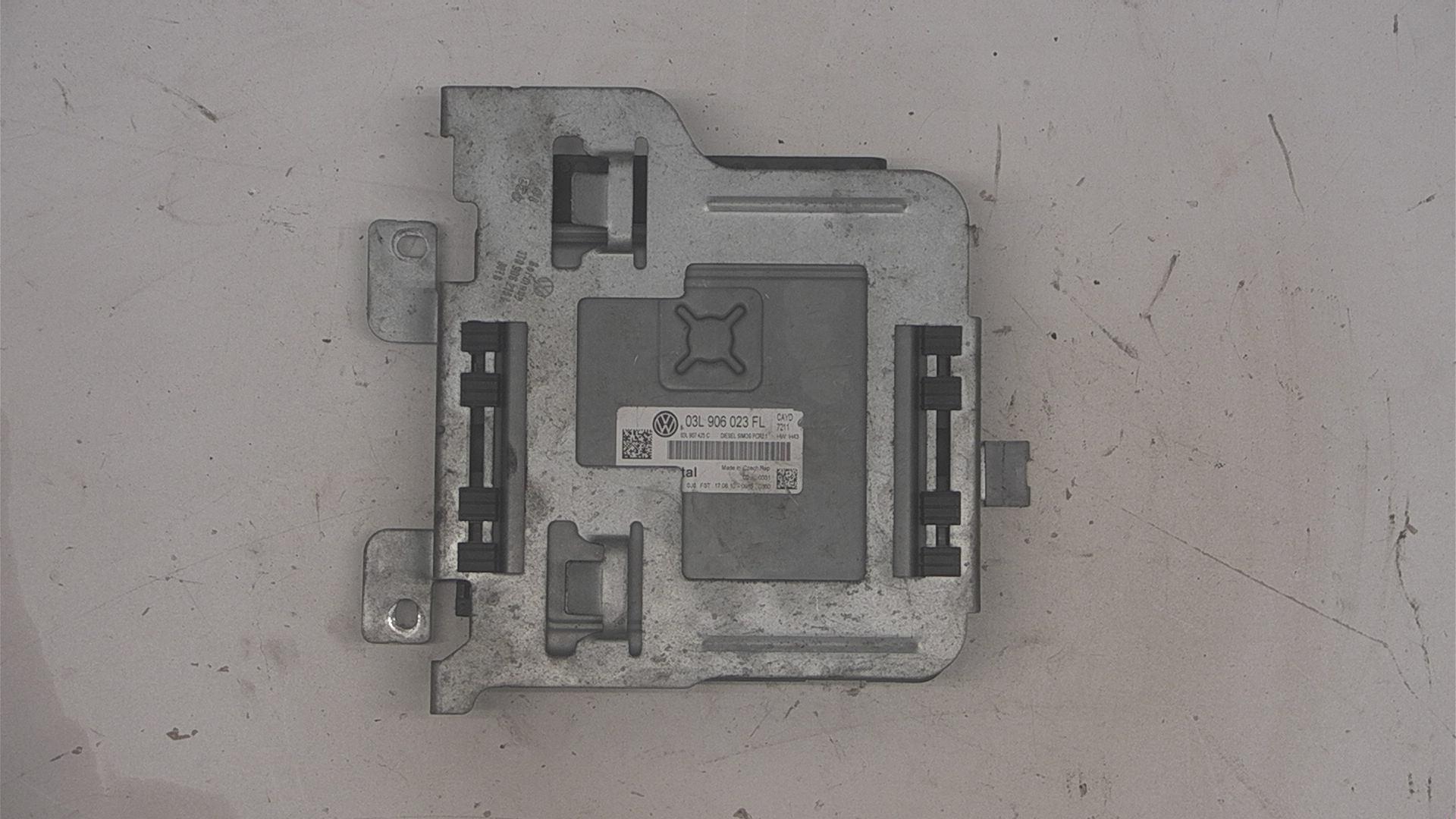 VW CADDY III Box (2KA, 2KH, 2CA, 2CH) Computer motormanagement 03L906023FL