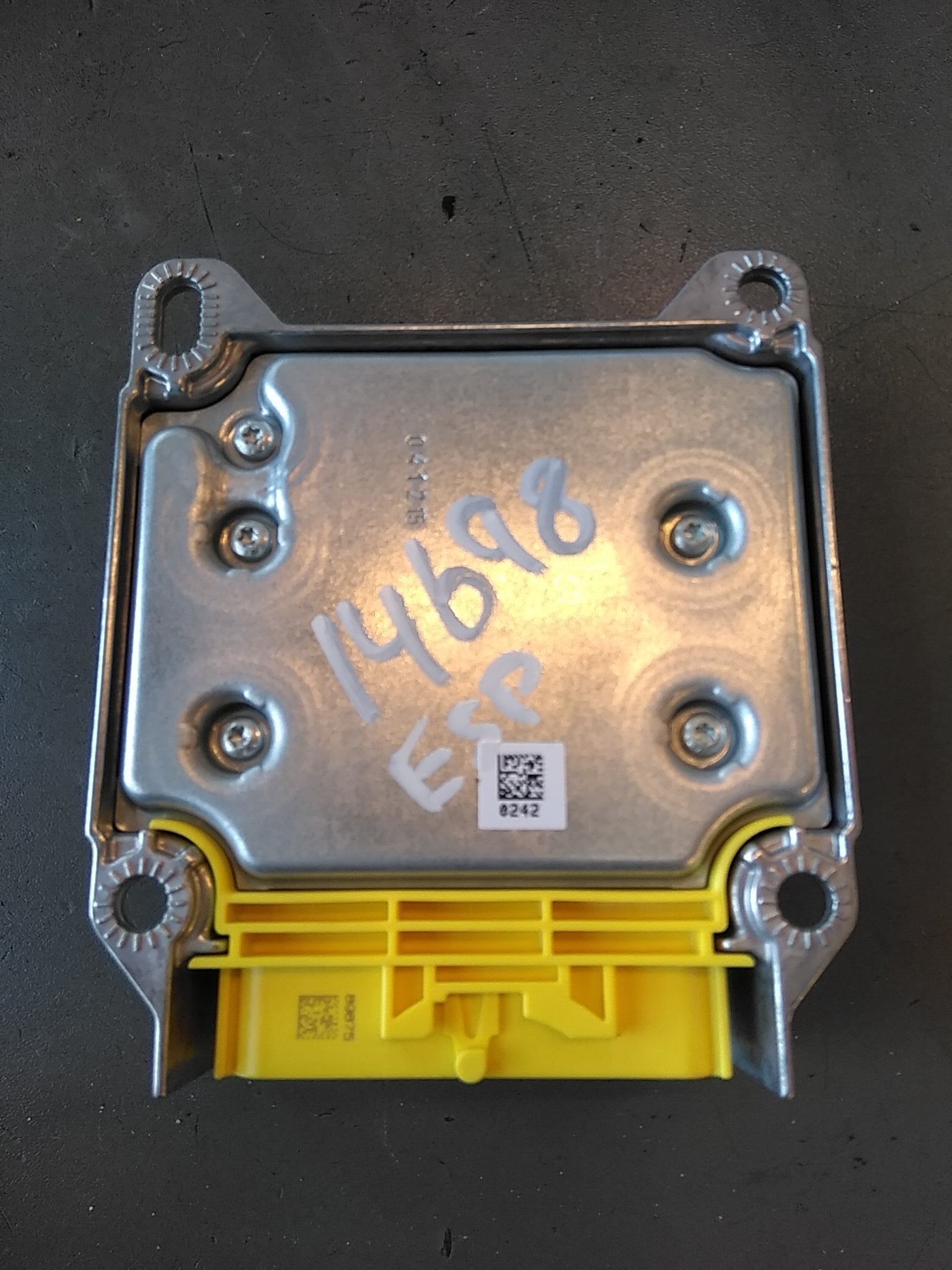 Audi A6 (4G2, 4GC, C7) ESP sensor 4G0 907 637 K