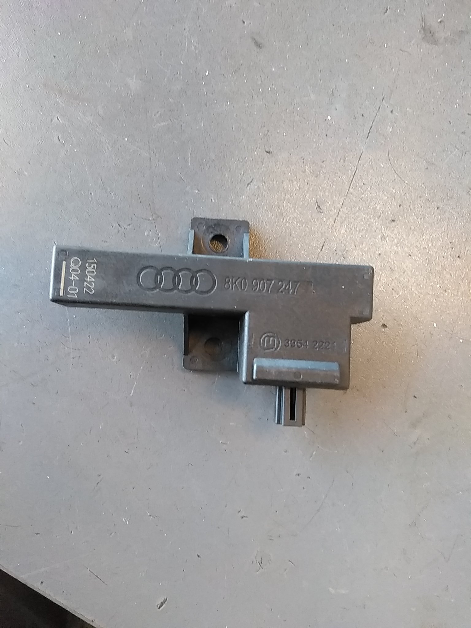 Audi A6 (4G2, 4GC, C7) Antenne 8K0 907 247 - Autoparts24