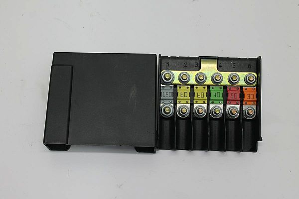 Mercedes-Benz Sprinter - Bezpieczniki / Skrzynka bezpieczników Sprinter | Autoparts24