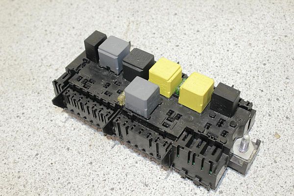 MercedesBenz Aclass Sicherungskasten gebraucht kaufen | Autoparts24