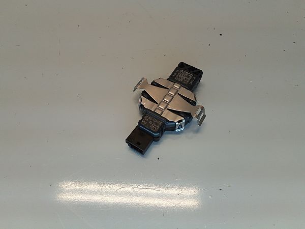 8U0955559B : Regnsensor og Kamera - Autoparts24