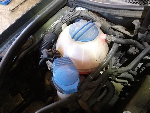 Audi A3 - Expansievat / Koelvloeistof Reservoir A3 | Autoparts24