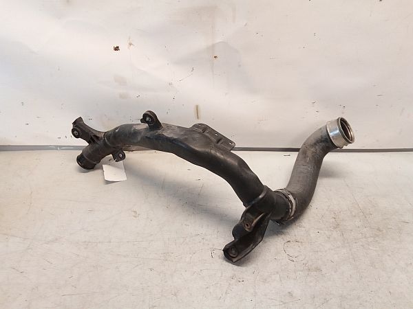 VW Tiguan Turbo Ladeluftschlauch gebraucht kaufen | Autoparts24
