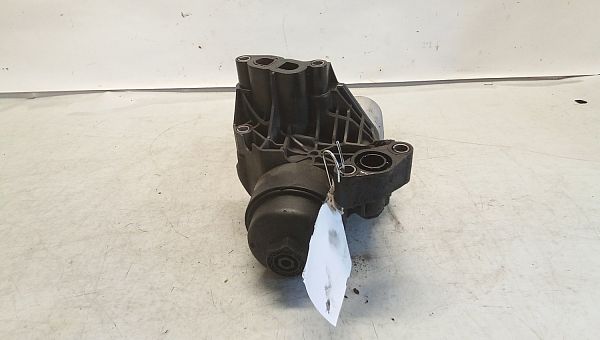 03N-115-389 : Ölfilterstutzen - Autoparts24