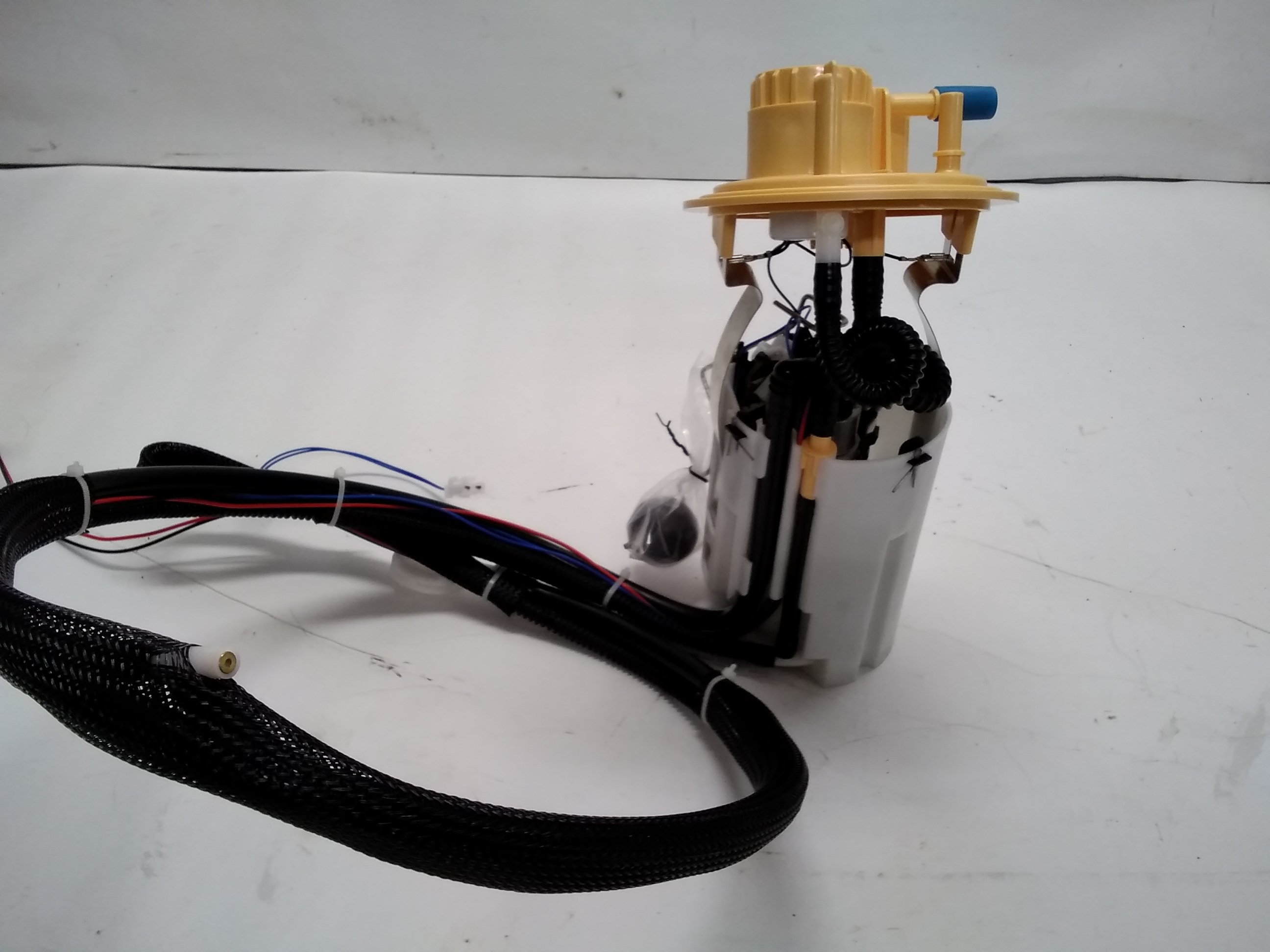 Pompa Carburante Originale Volvo V70 Mk Ii (285) 2000