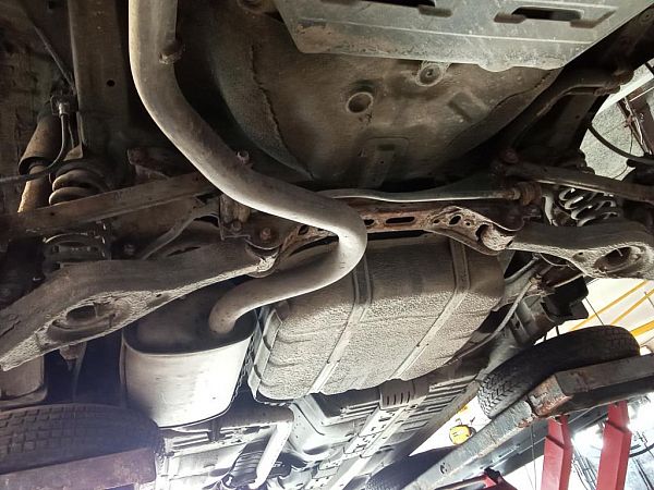 Hyundai i30 Hinterachse kpl., ohne Differenzial gebraucht kaufen ...