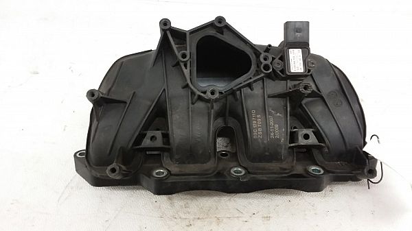 03C-129-711-Q : Inlaatspruitstuk - Autoparts24