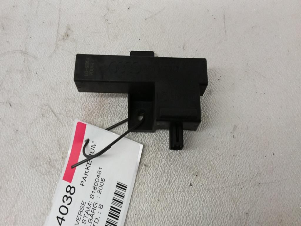 ORIGINALE DIVERSI RELÈ AUDI A6 Avant (4F5, C6) 2005