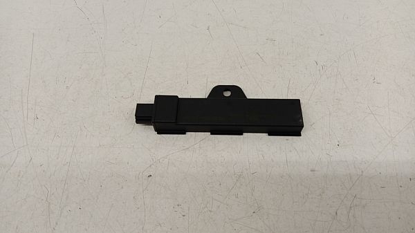 65209220832: Antenne, Antenneforstærker, Styrboks diverse, Styreenhed ...