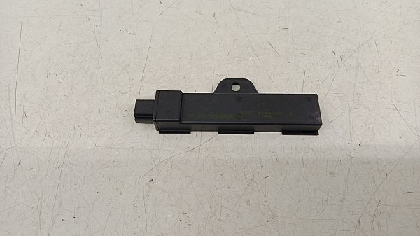 65209220832: Antenne, Antenneforstærker, Styrboks diverse, Styreenhed ...