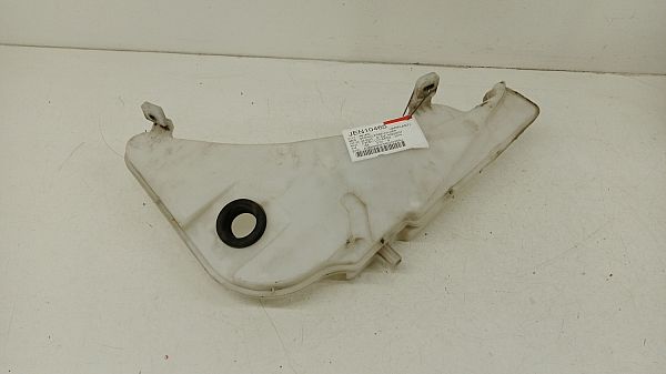 4G8-955-453-D : Ruitensproeier reservoir en Ruitensproeier reservoir ...