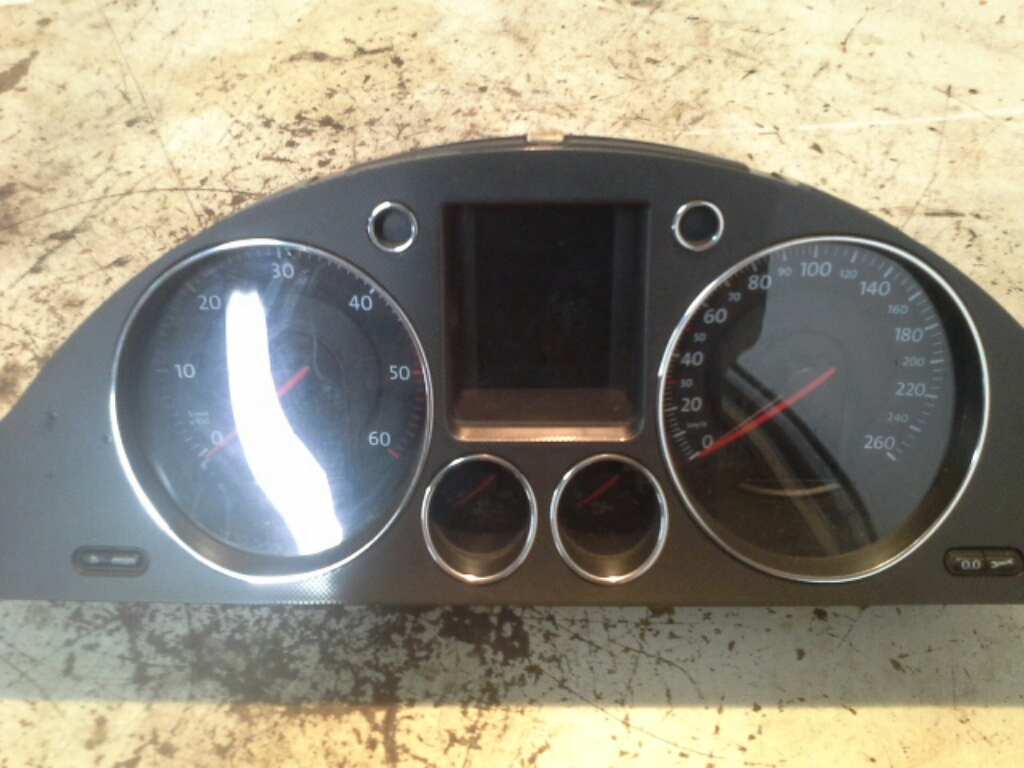 Tachimetro/tachimetro ORIGINALE VW PASSAT Estate (3C5) 2005