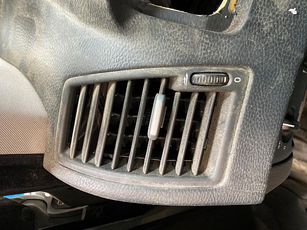 Volvo Xc90 - Frisse lucht mondstuk Xc90 | Autoparts24