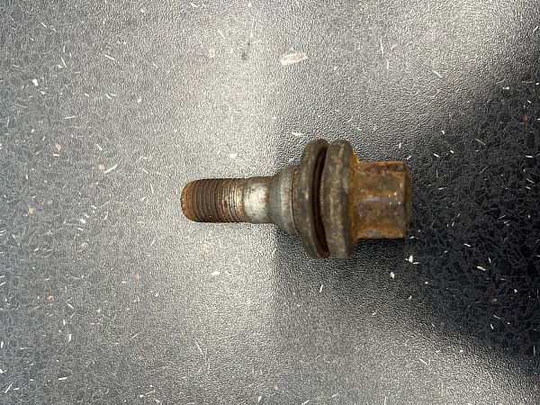 540567 : Velg toebehoren - Autoparts24