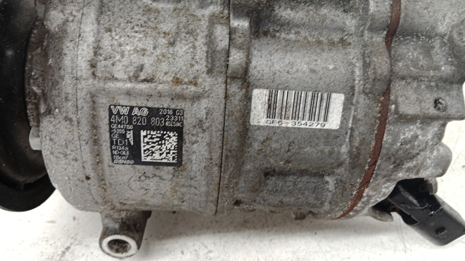 4M0820803 : Airconditionpumpe og Kompressorpumpe - Autoparts24