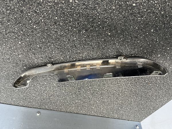 Brugt Peugeot 2008 - Emblemer | Autoparts24