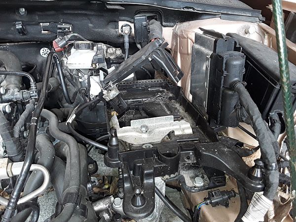 Seat Arona Batteriekasten gebraucht kaufen - Autoparts24