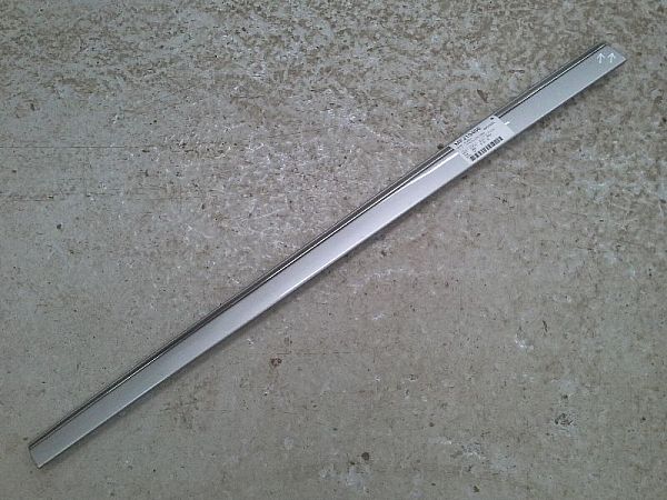 Mercedes-Benz E-class - Sierlijst deur Eclass | Autoparts24