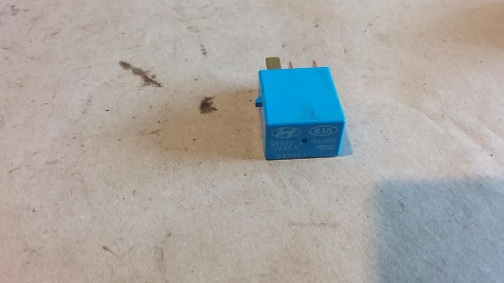 ORIGINALE Diversi Relè HYUNDAI i30 (FD) 2011