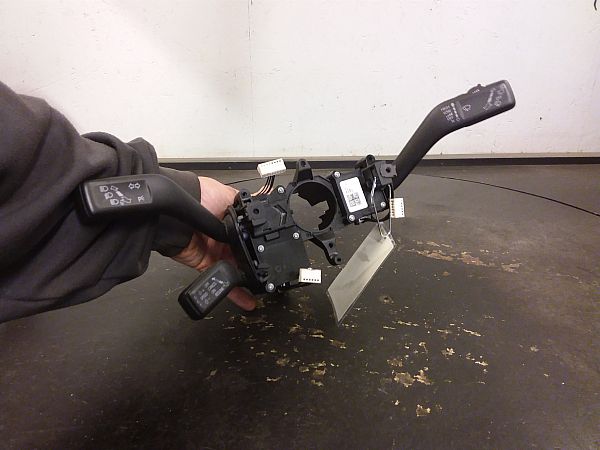 3C9-953-501-BN : Knipperlichtschakelaar / Richtingaanwijzerschakelaar ...