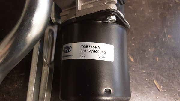 288008961R : Wischermotor vorne und Wischergestänge - Autoparts24