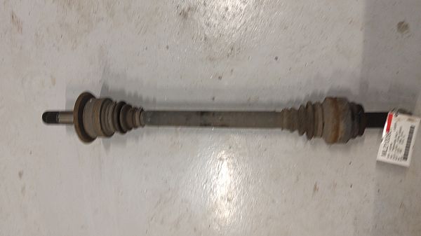 33207647027 : Aandrijfas links- en rechtsachter gelijk en Aandrijfas ...