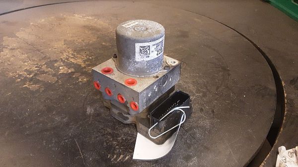 56528C1000 : ABS - pump - Autoparts24