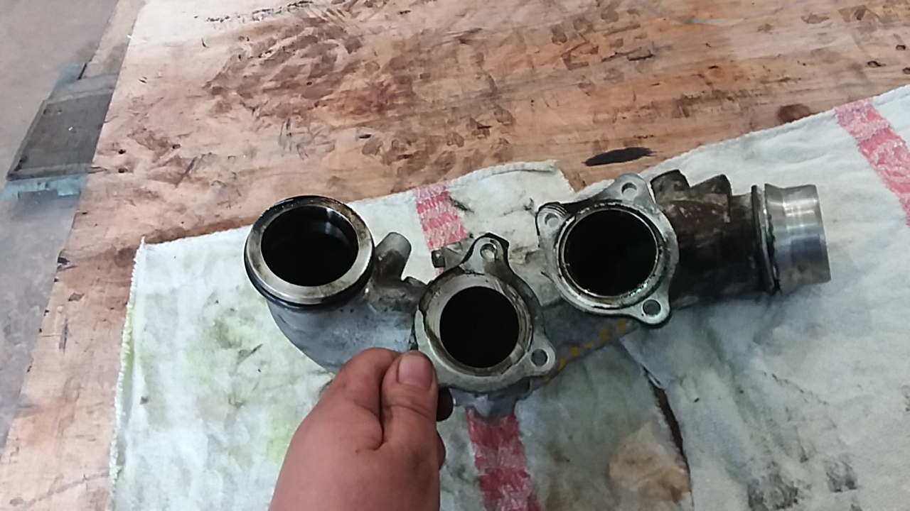 Mercedes-Benz VITO Box (W447) Turbo / intercooler slange A651 090 1686 007