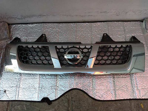 Brugt Nissan Navara - kølergitter | Autoparts24