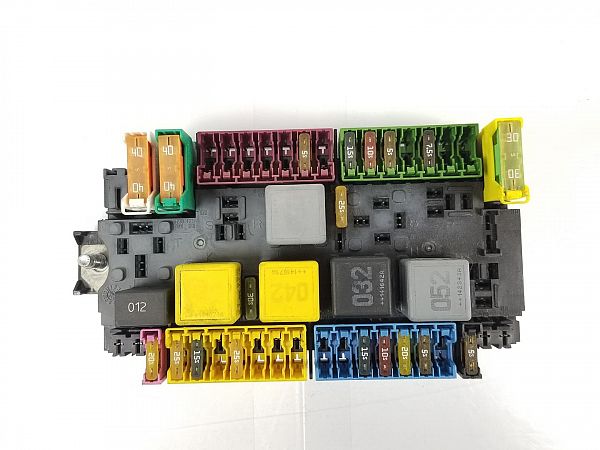 Mercedes-Benz V-class - Zekeringskast Vclass | Autoparts24