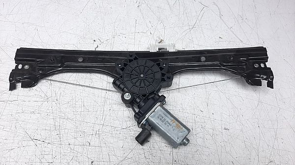 52204608 : Portierruitmotor en Raamhevel - Autoparts24