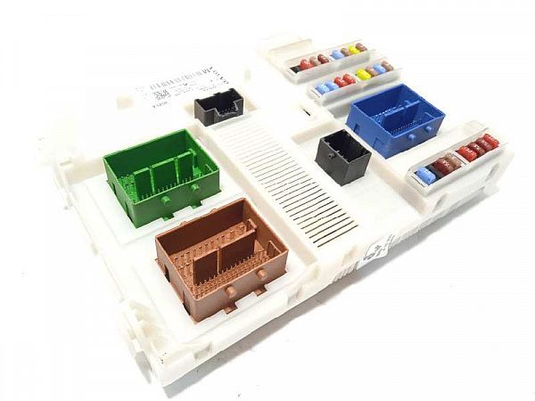 31412970 : Sikringsboks - Autoparts24