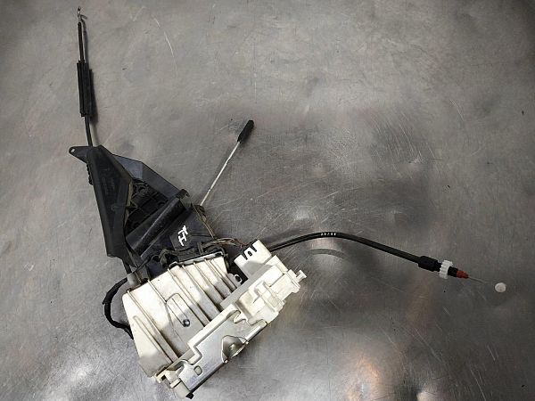 1697302135 : Dørlås og Centrallås - Autoparts24