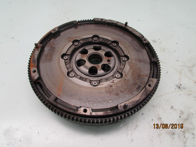 Brugt VW Tiguan - Svinghjul | Autoparts24