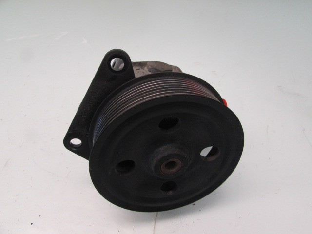 7H223A696AB : Servopumpe - Autoparts24