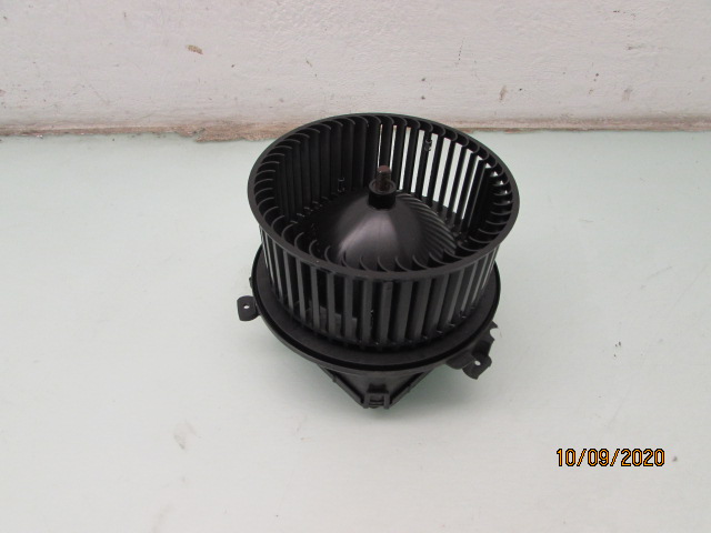 4M1-820-021-B : Motor - kabinevarmer og Blæsermodstand / Varmeblæser ...