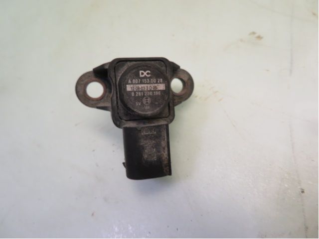 A0071530028 : Trykregulator og Vakuumføler - Autoparts24