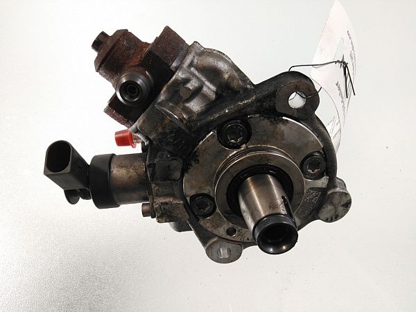 13-51-7-824-477 : Dieselpumpe - Autoparts24
