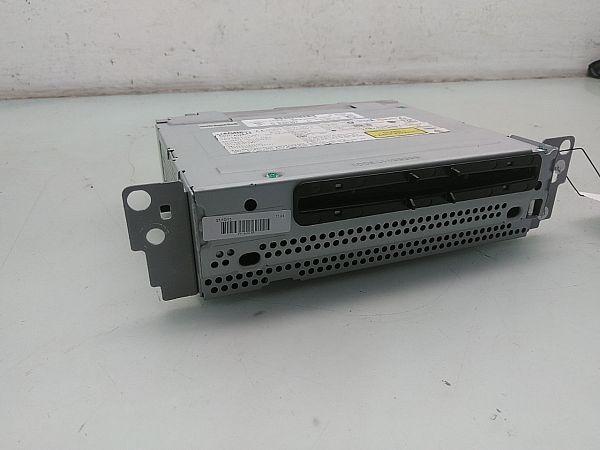 65129874338 : Gps/navigationsdele og Audio - Autoparts24