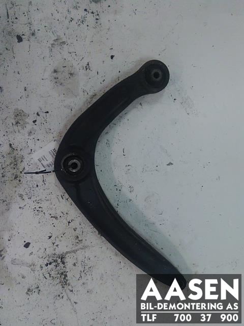 3521-V4 : Bærearm forrest nederst - Autoparts24