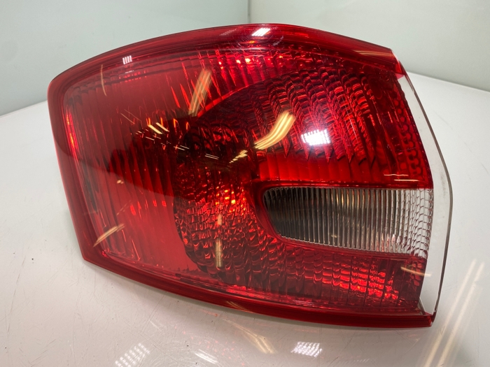 Brugt Ford Kuga - baglygte | Autoparts24