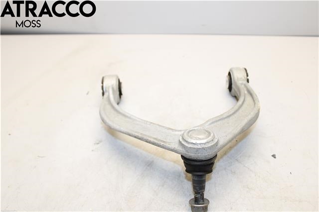 31360633 : Bærearm forrest øverst og Bærearm forrest nederst - Autoparts24