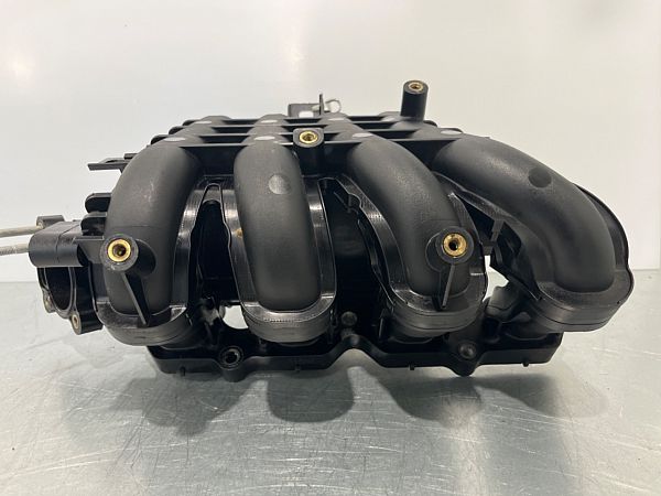 28310-03030 : Manifold indsugning - Autoparts24