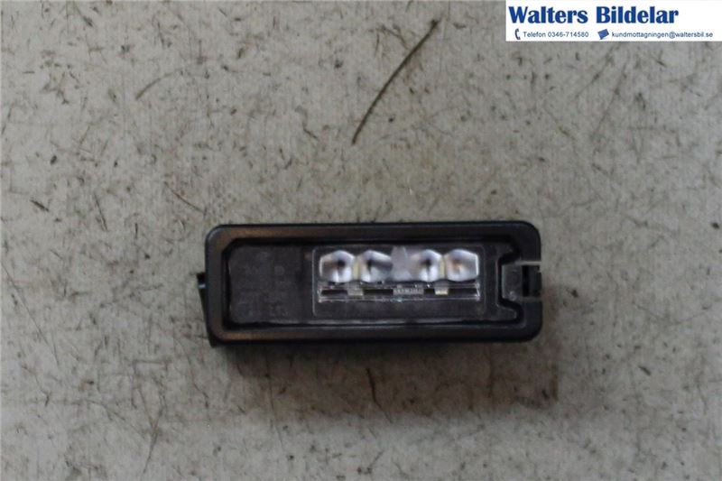 1k8943021d : Nummerplade - lygte - Autoparts24