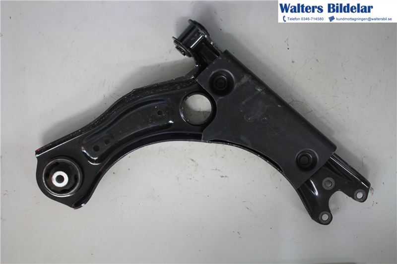 2Q0-407-151-B : Bærearm forrest nederst - Autoparts24