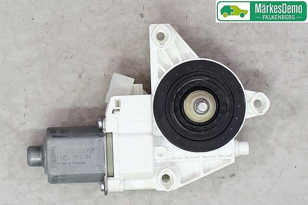 A1669060501 : Portierruitmotor - Autoparts24